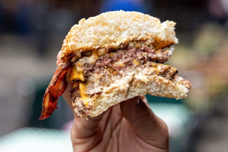 Black Bear Burger takes home Bloggers’ Choice Award | Dish Cult | Dish Cult